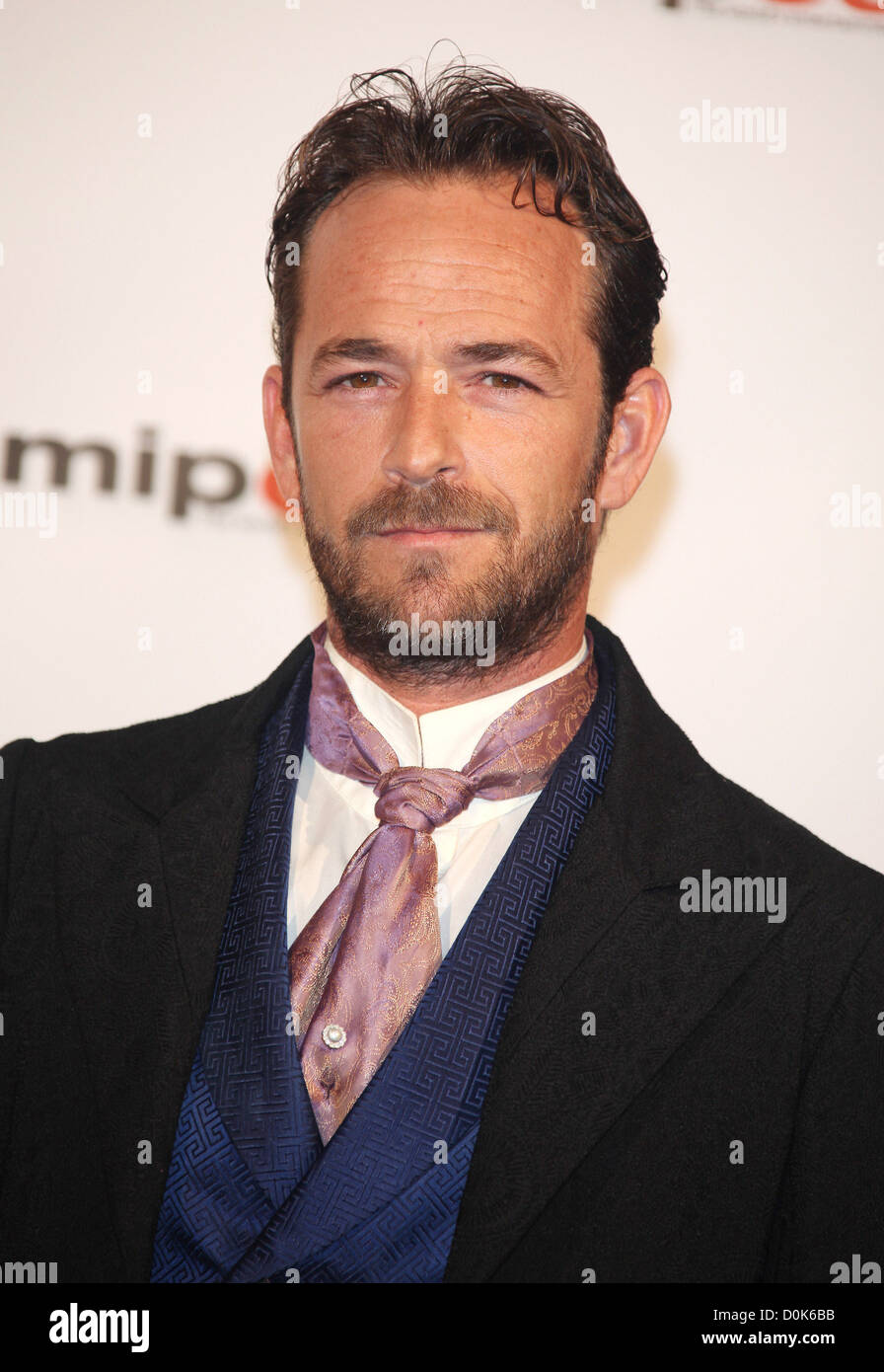 Luke Perry 2010 MIPCOM opening night - Arrivals Cannes, France - 03.10. ...