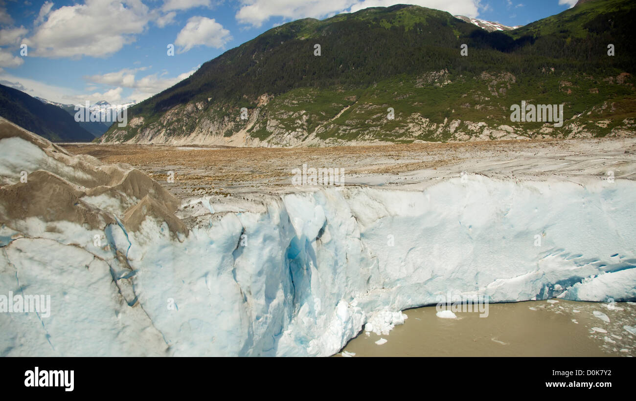 Meade glacier hi-res stock photography and images - Alamy