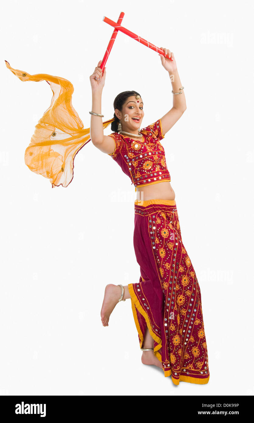 Indian dandiya dancing hi-res stock photography and images - Alamy