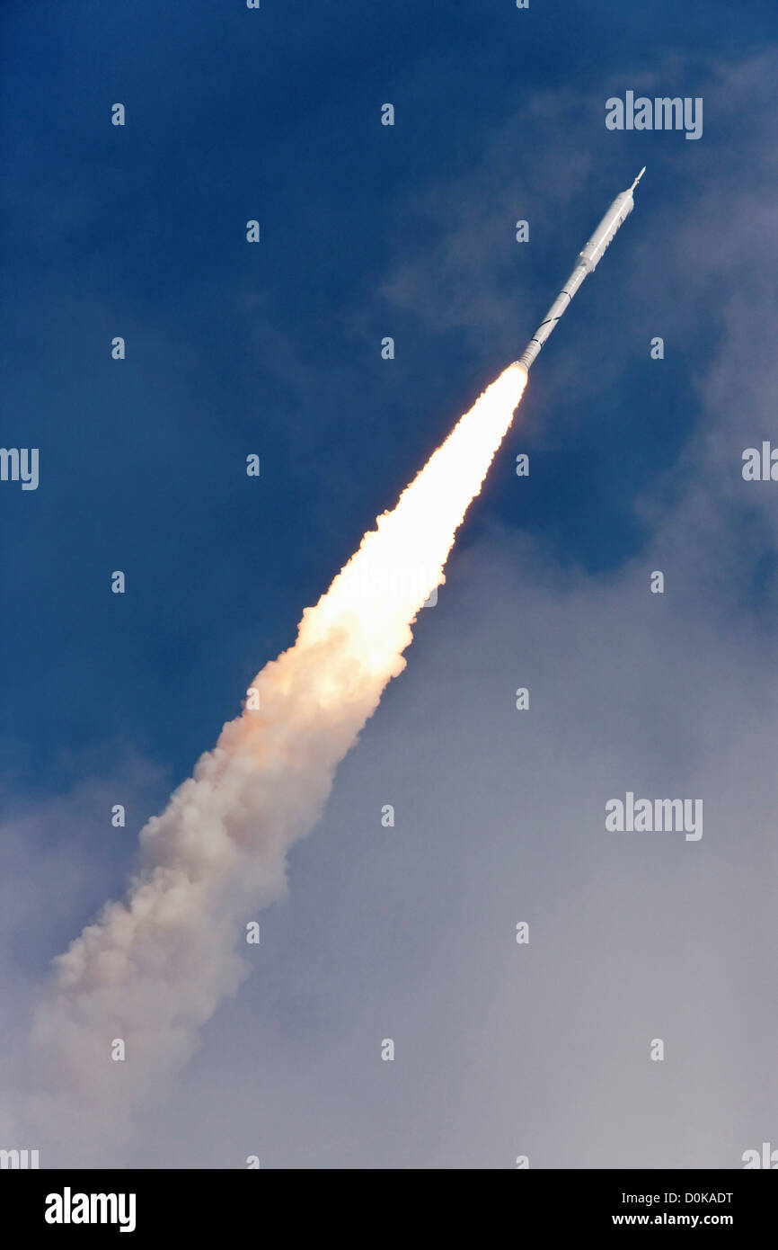 Ares I-X -- First Flight of a New Moon Rocket Stock Photo - Alamy