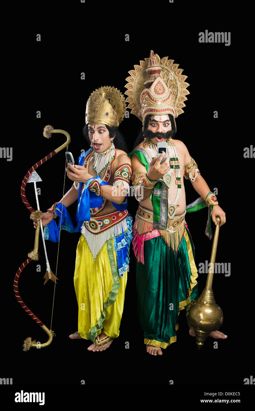 Reading ramayana hi-res stock photography and images - Alamy
