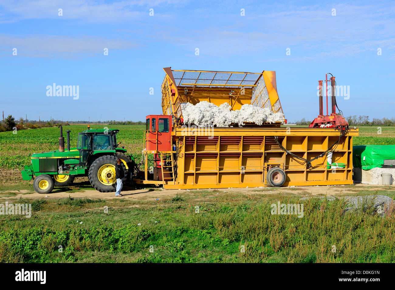 Cotton baling press hi-res stock photography and images - Alamy