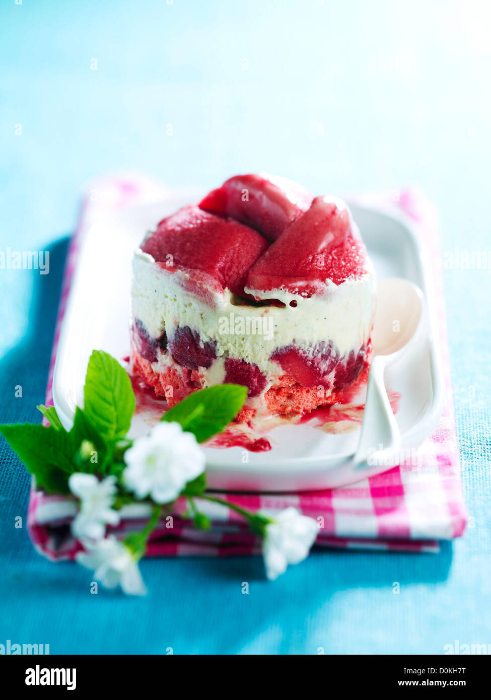 Ice cream meringue vacherin dessert hi-res stock photography and images ...