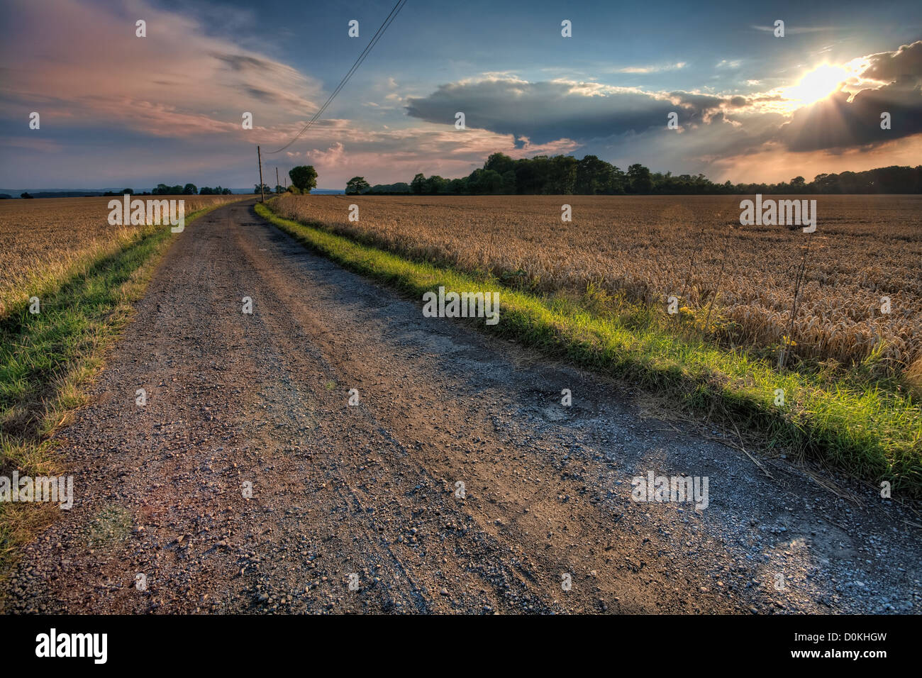 Nottinghamshire village countryside hi-res stock photography and images ...