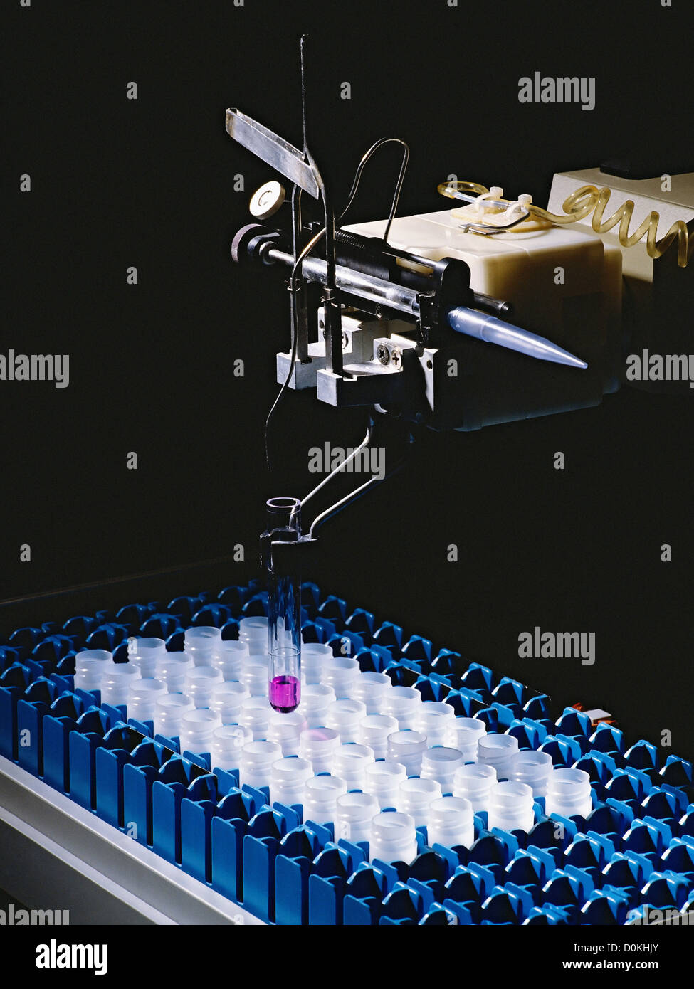 A laboratory robot in used for sample processing Stock Photo - Alamy