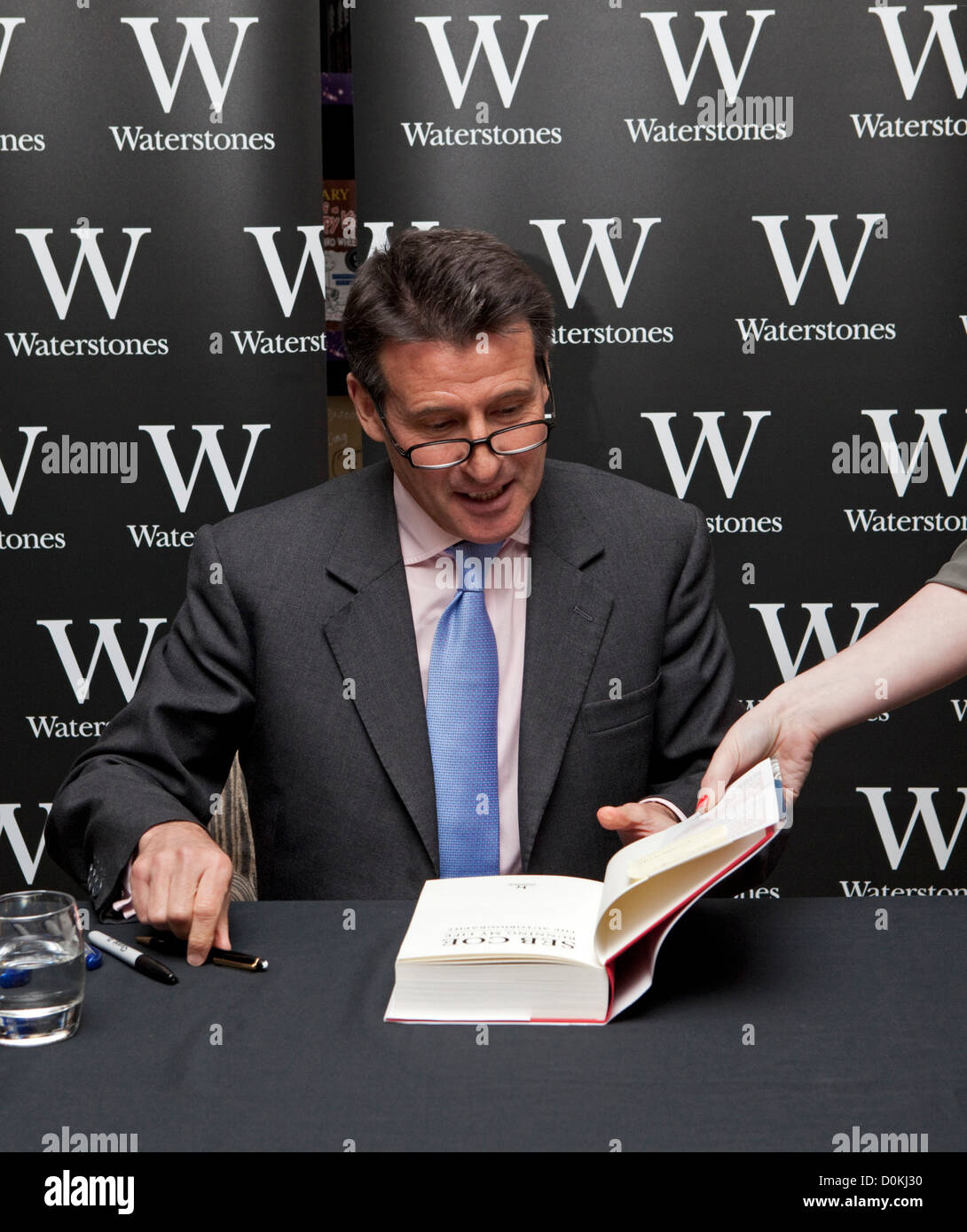 Seb coe running hi-res stock photography and images - Alamy