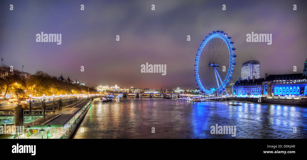 The London Eye at night Stock Photo - Alamy