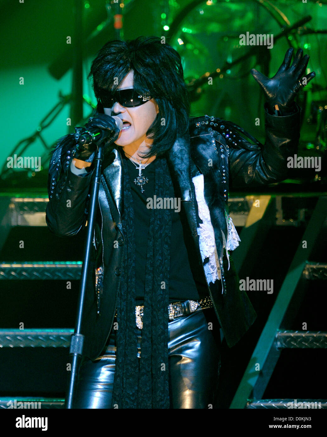X japan toshi hi-res stock photography and images - Alamy
