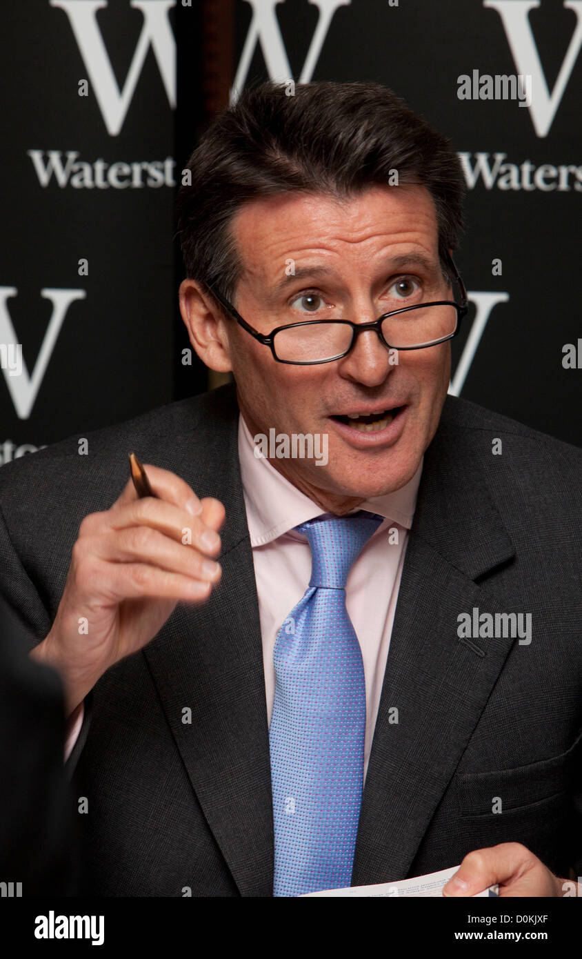 Seb coe lord coe sebastian coe book signing seb coe hi-res stock ...