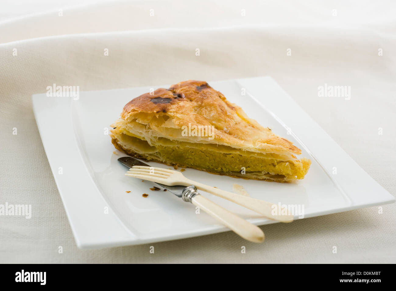 Twelfth night cake hi-res stock photography and images - Alamy