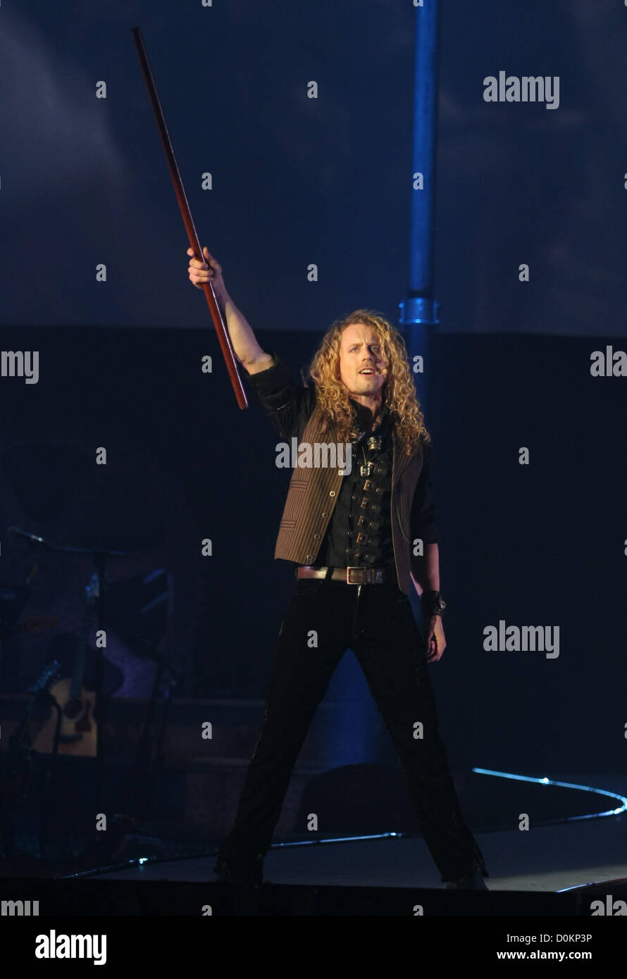 WILL STAPLETON THE WAR OF THE WORLDS - THE NEW GENERATION. THE MUSICAL ...