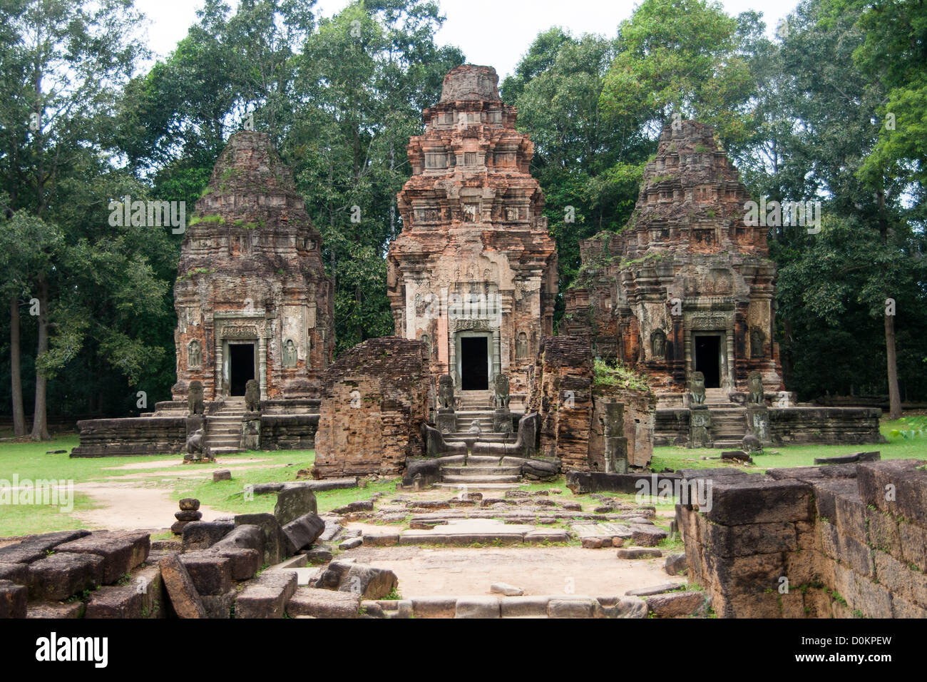 Angkorian architecture hi-res stock photography and images - Alamy