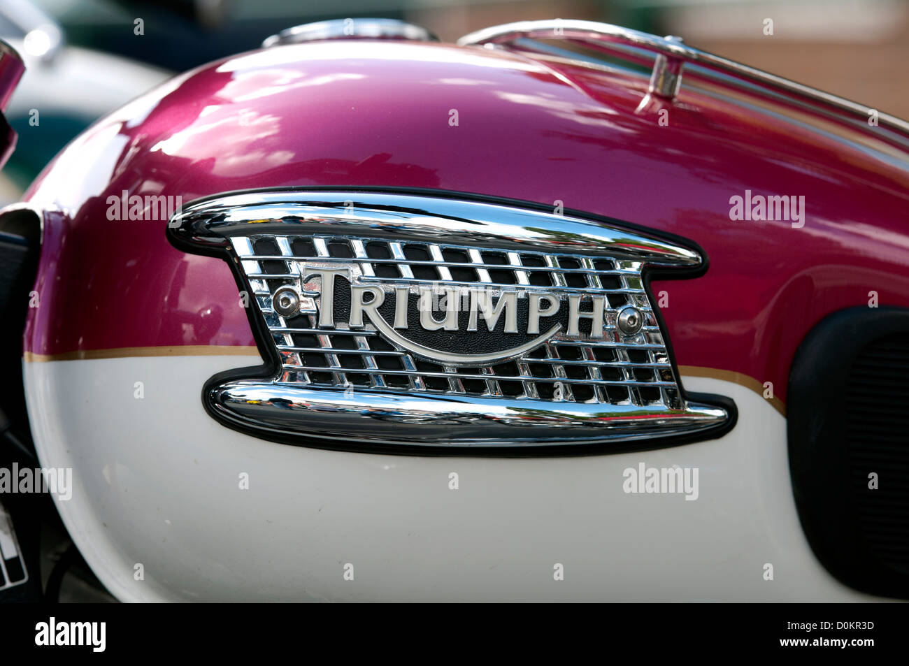 Triumph Bonneville T100 motorcycle Stock Photo - Alamy