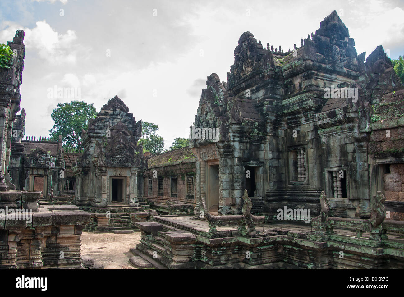 Angkorian architecture hi-res stock photography and images - Alamy