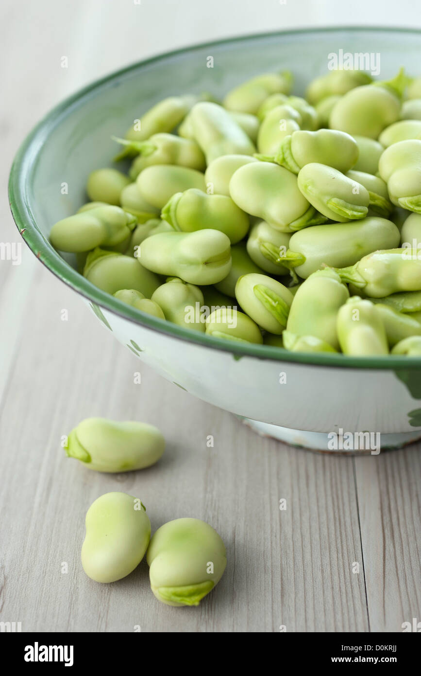 Raw shelled beans Stock Photo - Alamy