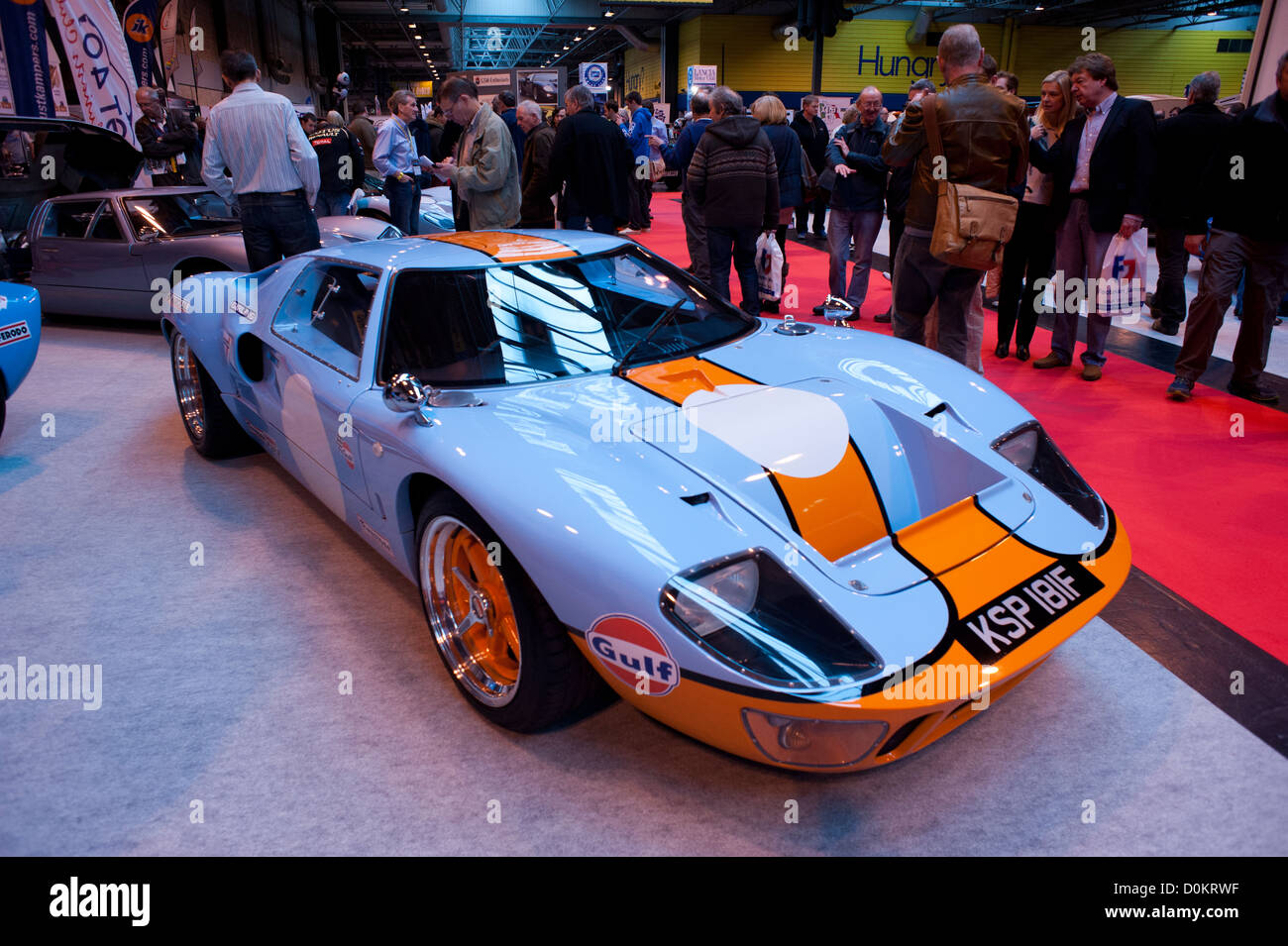 Ford gt40 racing car hi-res stock photography and images - Alamy