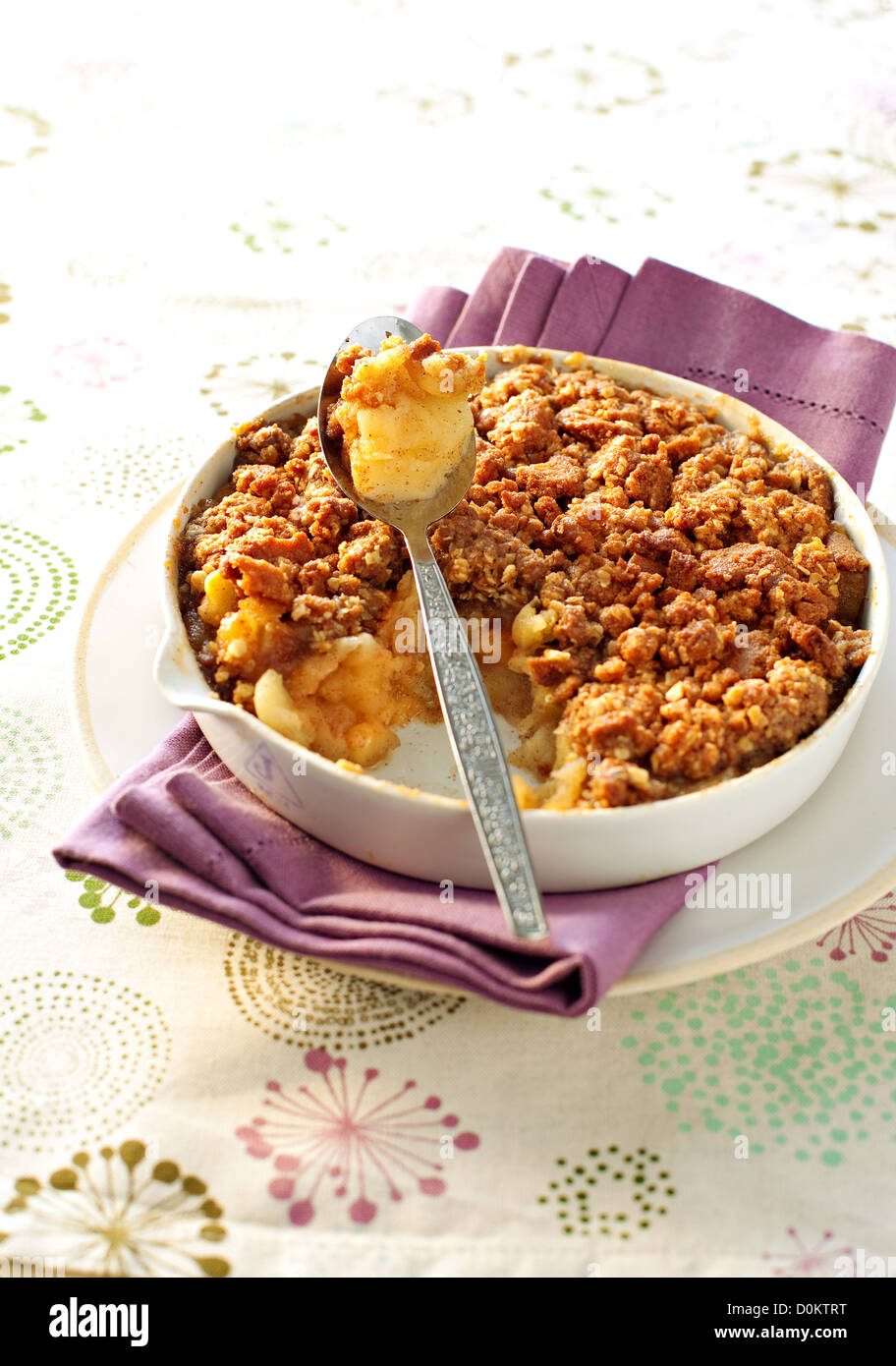 Apple and pear crumble hi-res stock photography and images - Alamy