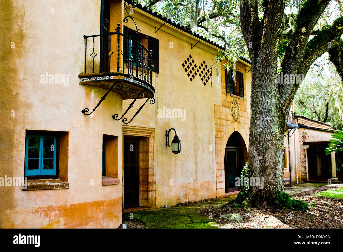 The back entrance at Pine Wood Estate at Bok Tower in Lake Wales ...