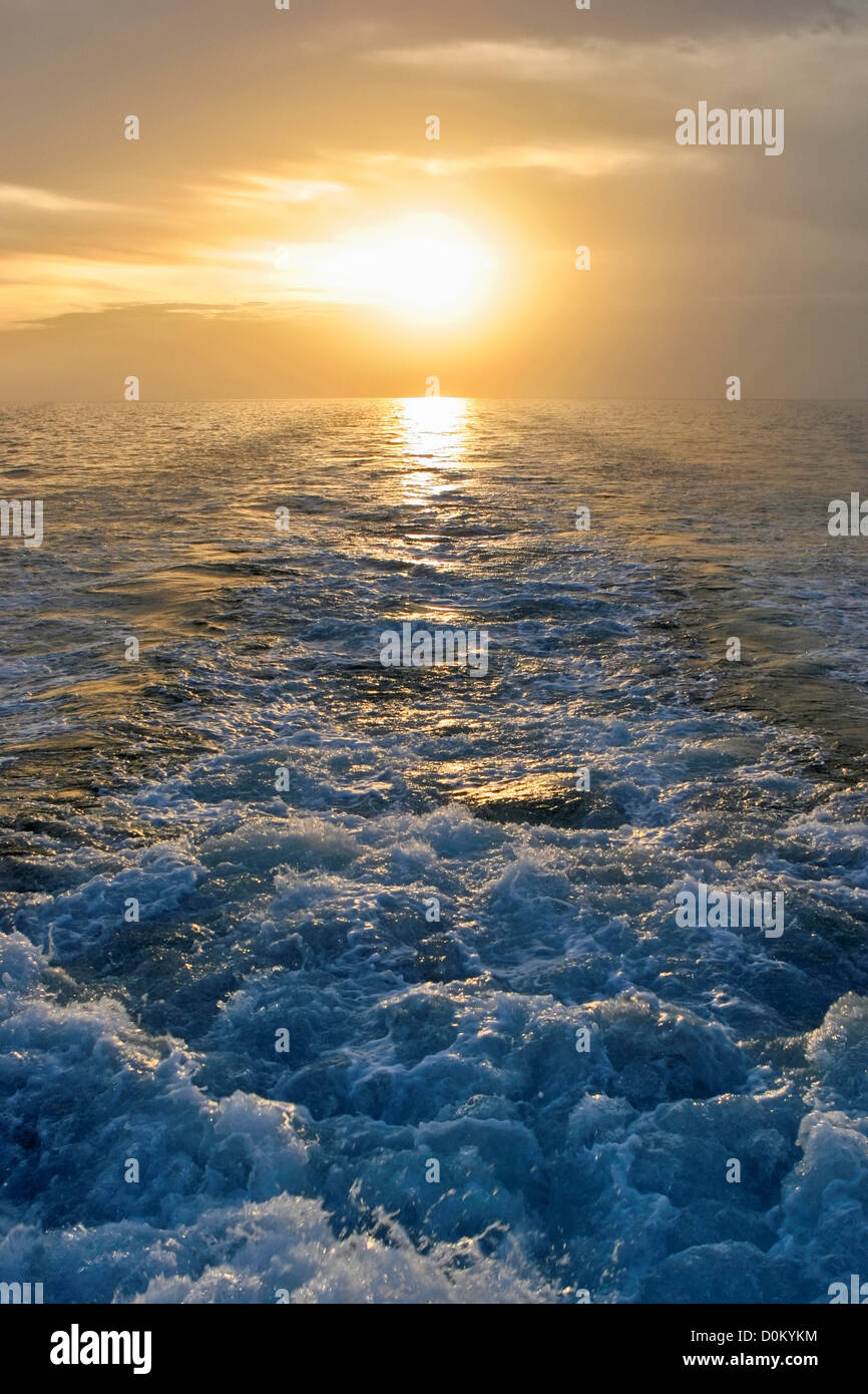 Ships Wake High Resolution Stock Photography and Images - Alamy