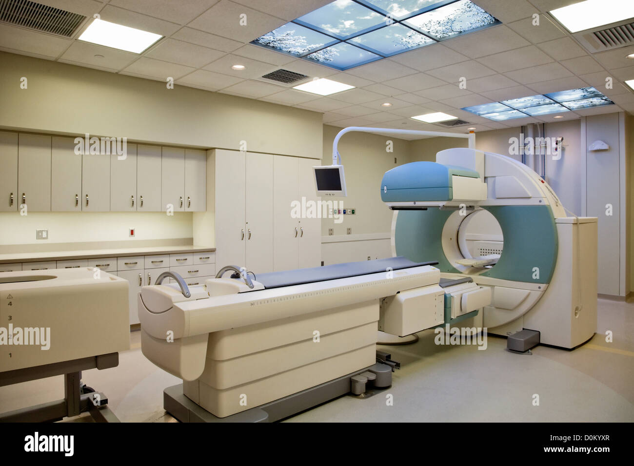 Spect ct machine hi-res stock photography and images - Alamy