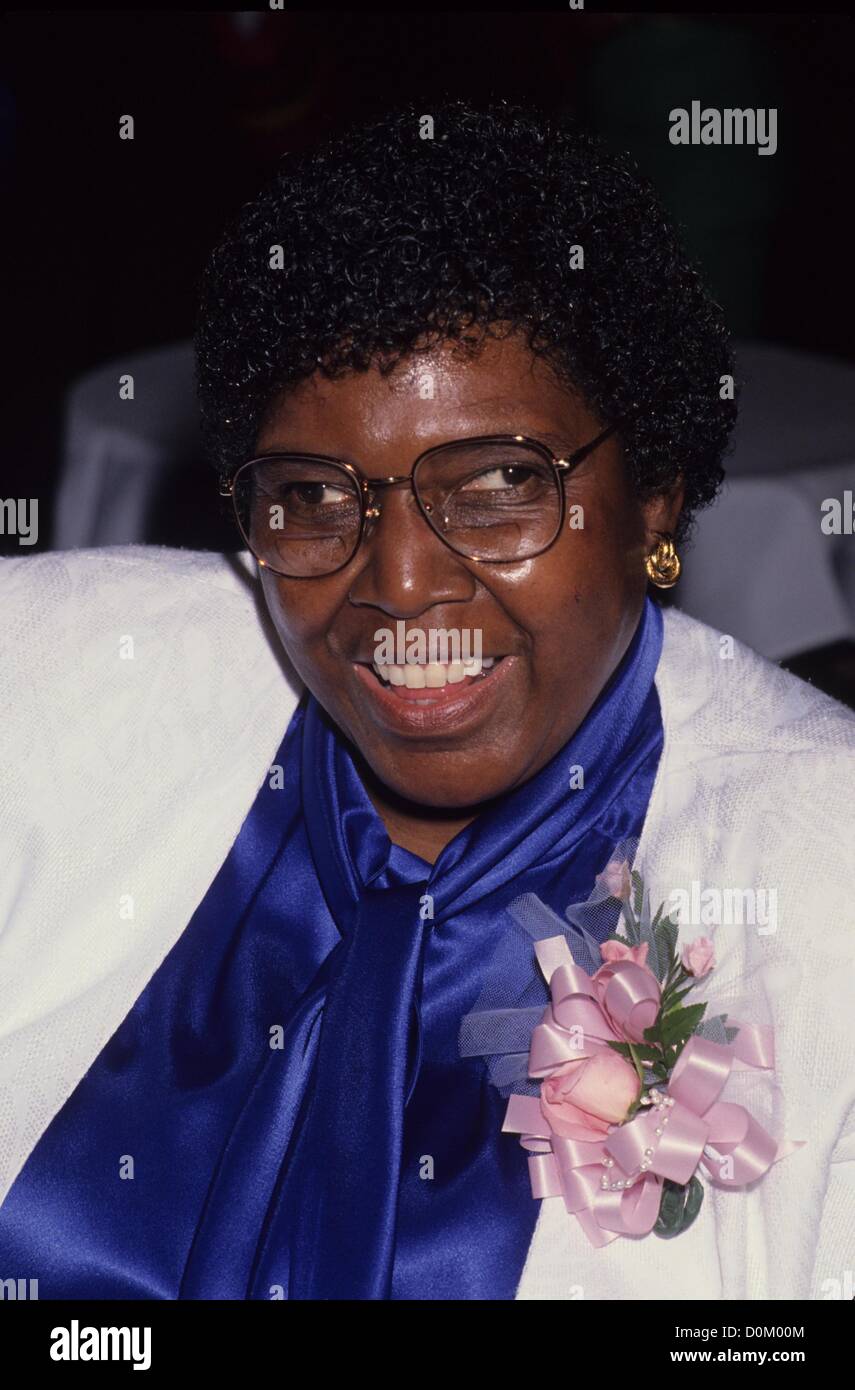 Lisa Budeau's Instagram, Twitter & Facebook on IDCrawl