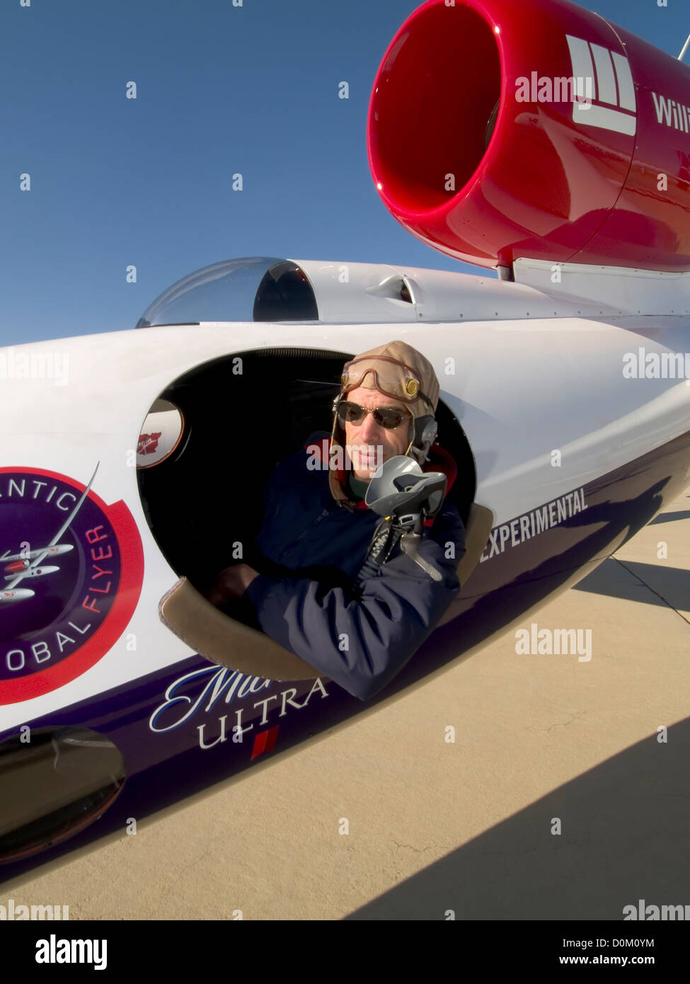Round-the-World Flight of Burt Rutan's Global Flyer Aircraft Stock ...