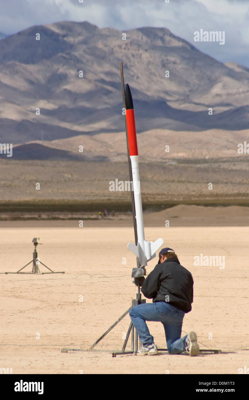 Launch rockets hi-res stock photography and images - Alamy