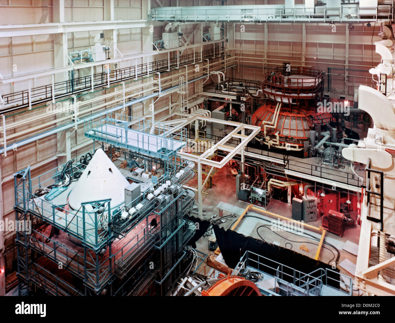 Vacuum chamber B inside Space Environment Simulation Laboratory Manned ...