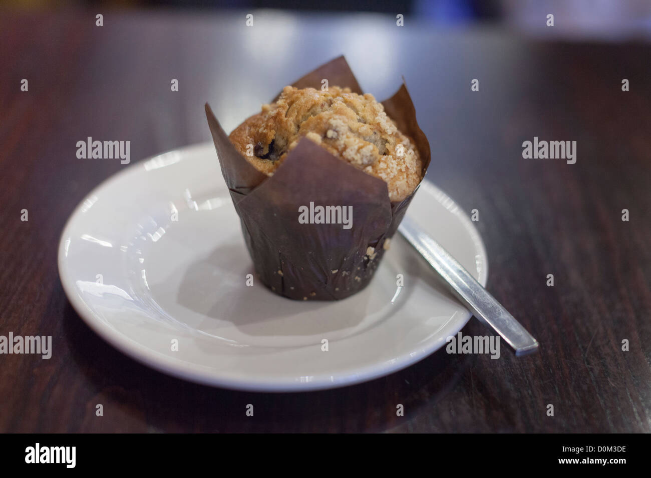 Muffin sweet cake hi-res stock photography and images - Alamy