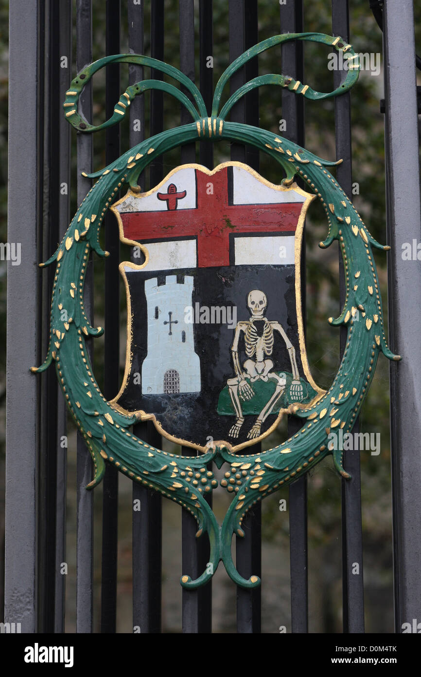 Derry coat of arms hi-res stock photography and images - Alamy