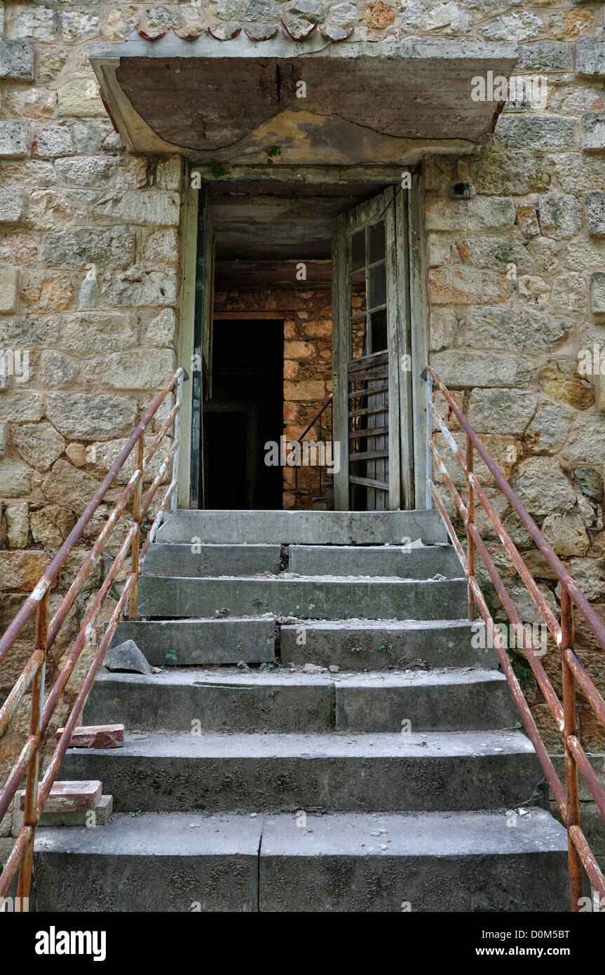 Staircase stairs door hi-res stock photography and images - Alamy