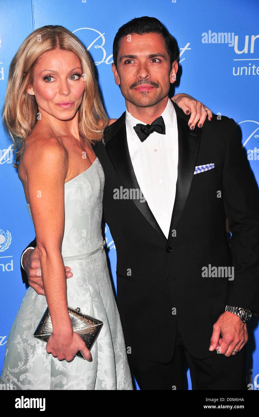 Kelly Ripa, Mark Consuelos at arrivals for The Eighth Annual UNICEF ...