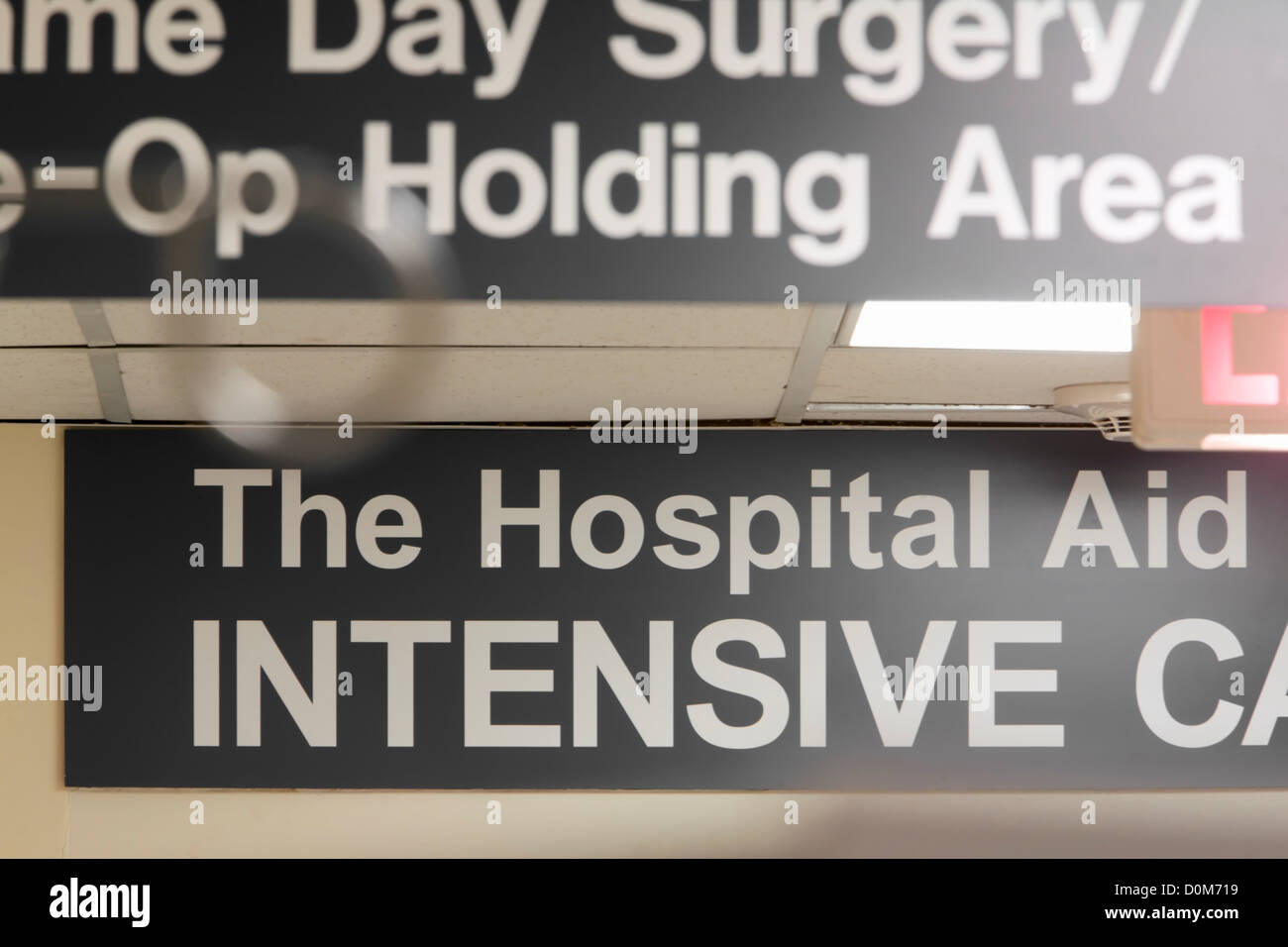 Hospital departments signs hi-res stock photography and images - Alamy