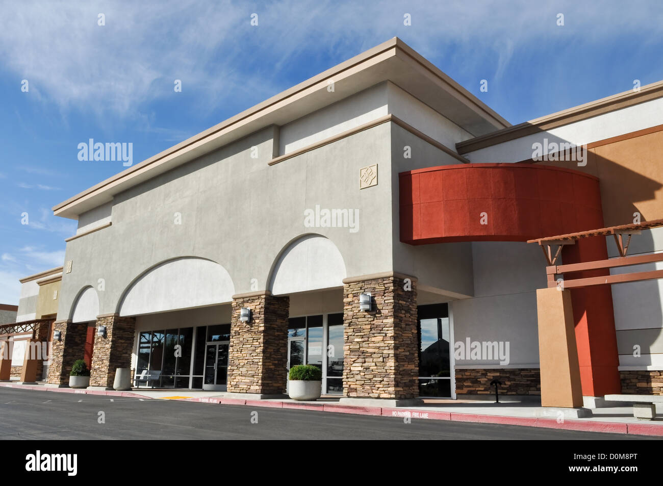 Shopping Center Strip Mall Stock Photo - Alamy
