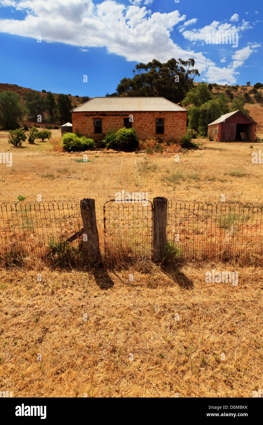 Old homestead ruin hi-res stock photography and images - Alamy