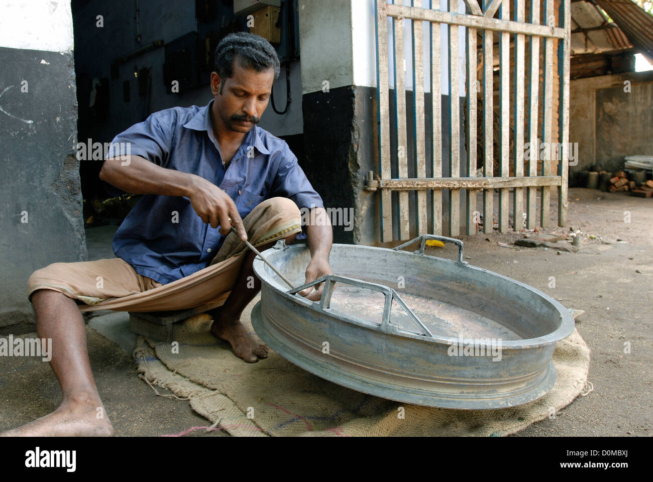 Making Urili vessel,Kerala,India Stock Photo - Alamy