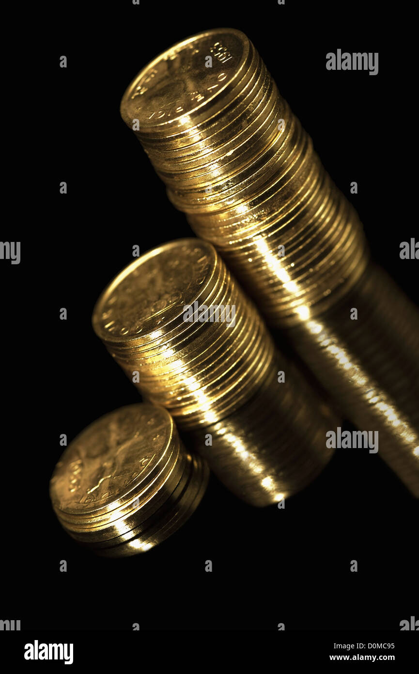 Stack of indian coins hi-res stock photography and images - Alamy