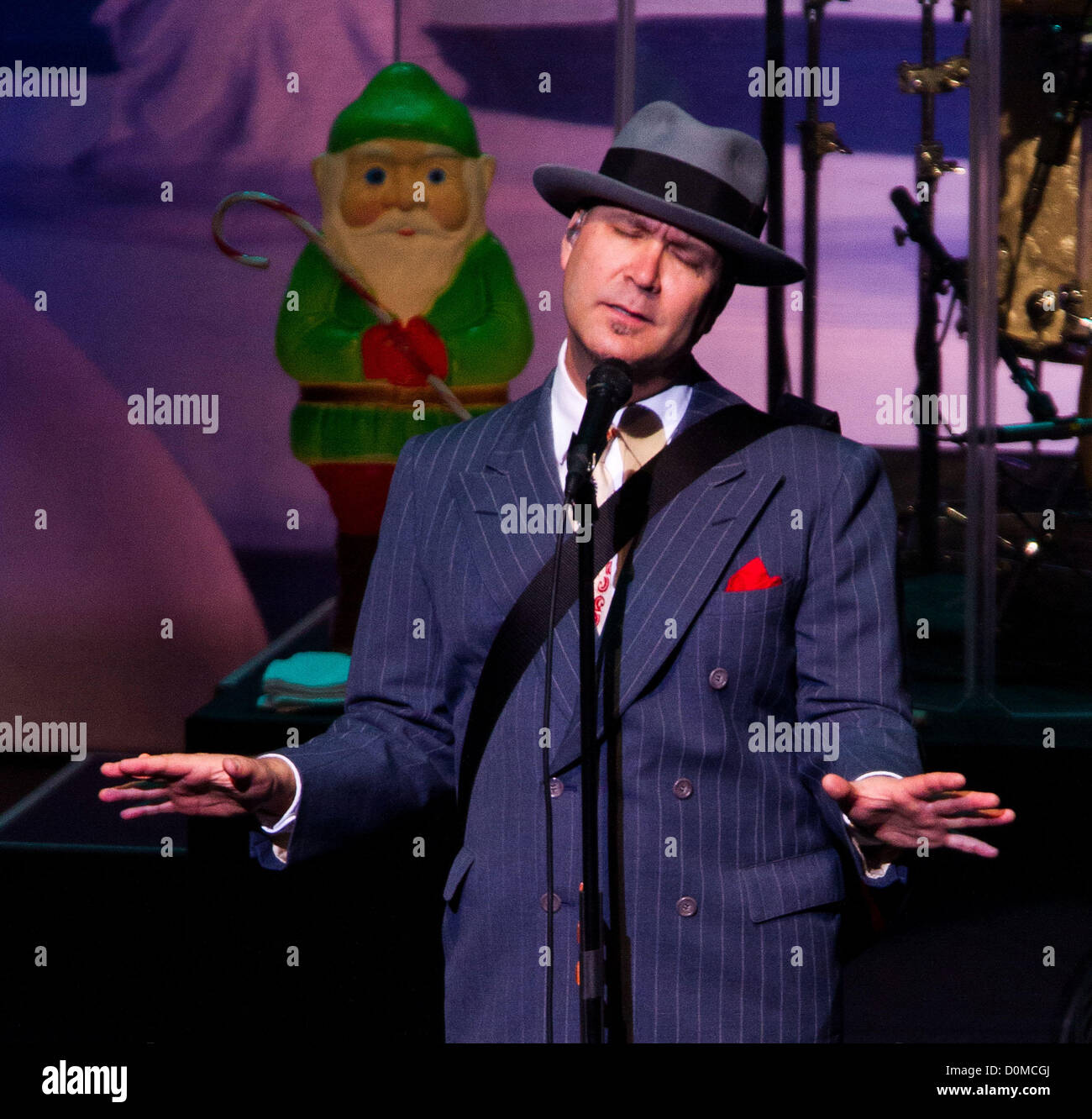 Nov. 27, 2012 - Modesto, CA, USA - Scotty Morris, lead vocals, performs ...