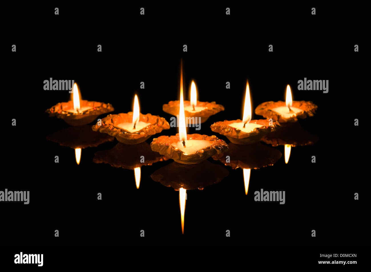 Close-up of Diwali oil lamps Stock Photo - Alamy