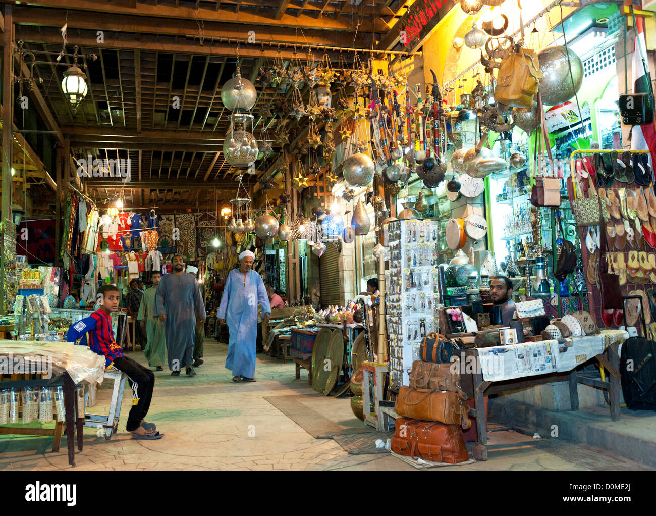 Souk luxor egypt hi-res stock photography and images - Alamy
