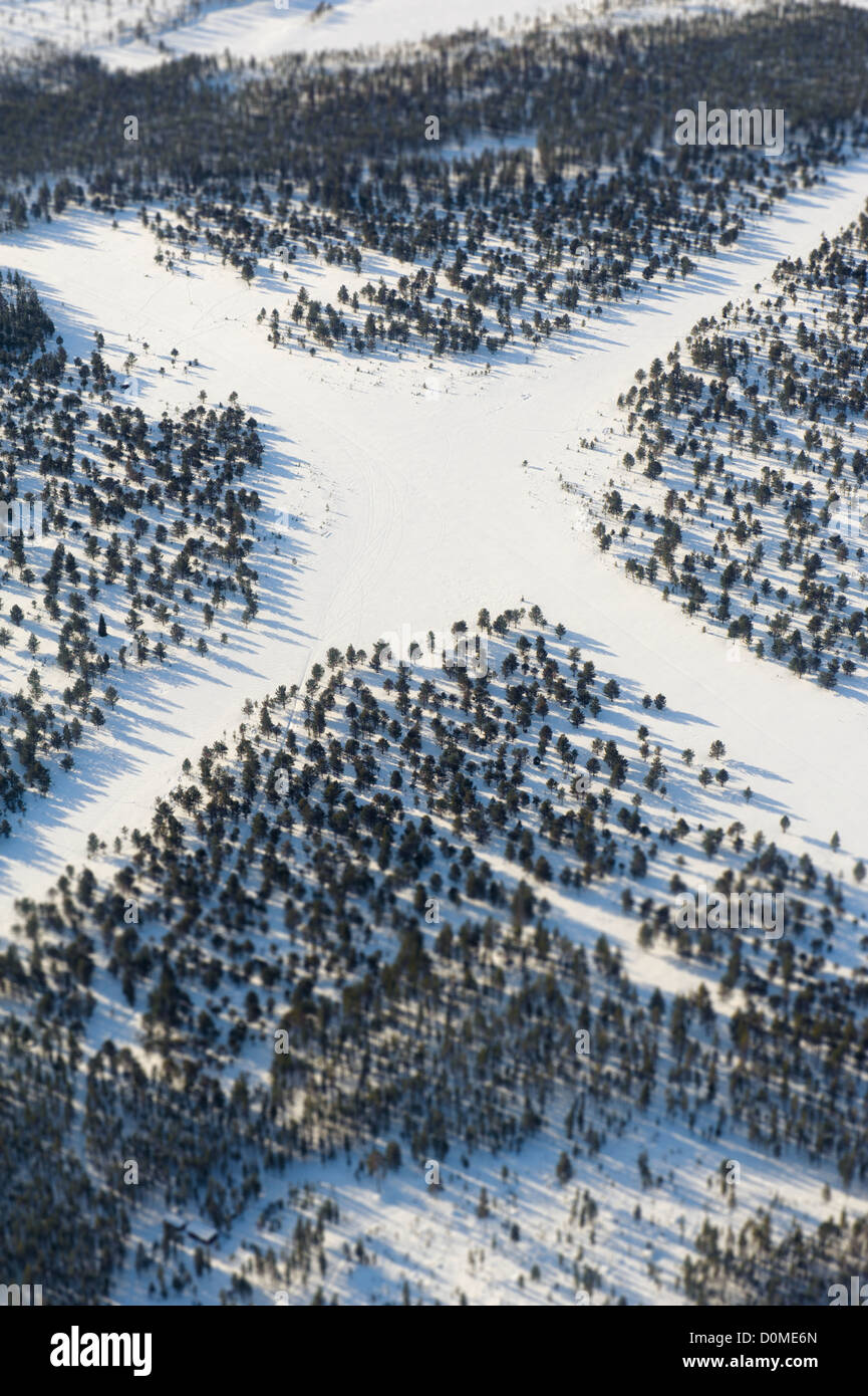 Crossroads vertical hi-res stock photography and images - Alamy