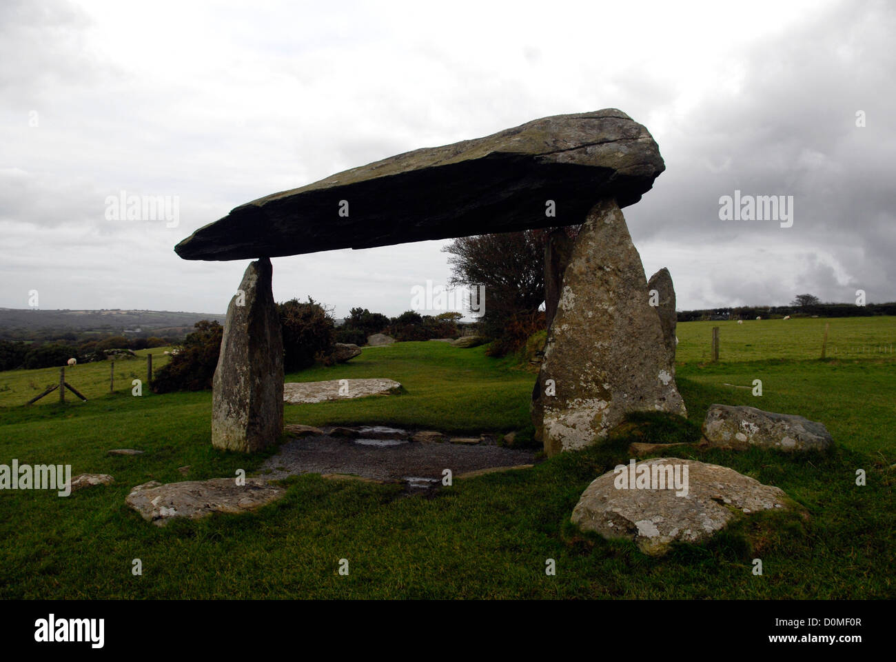 Standing stones wales hi-res stock photography and images - Alamy