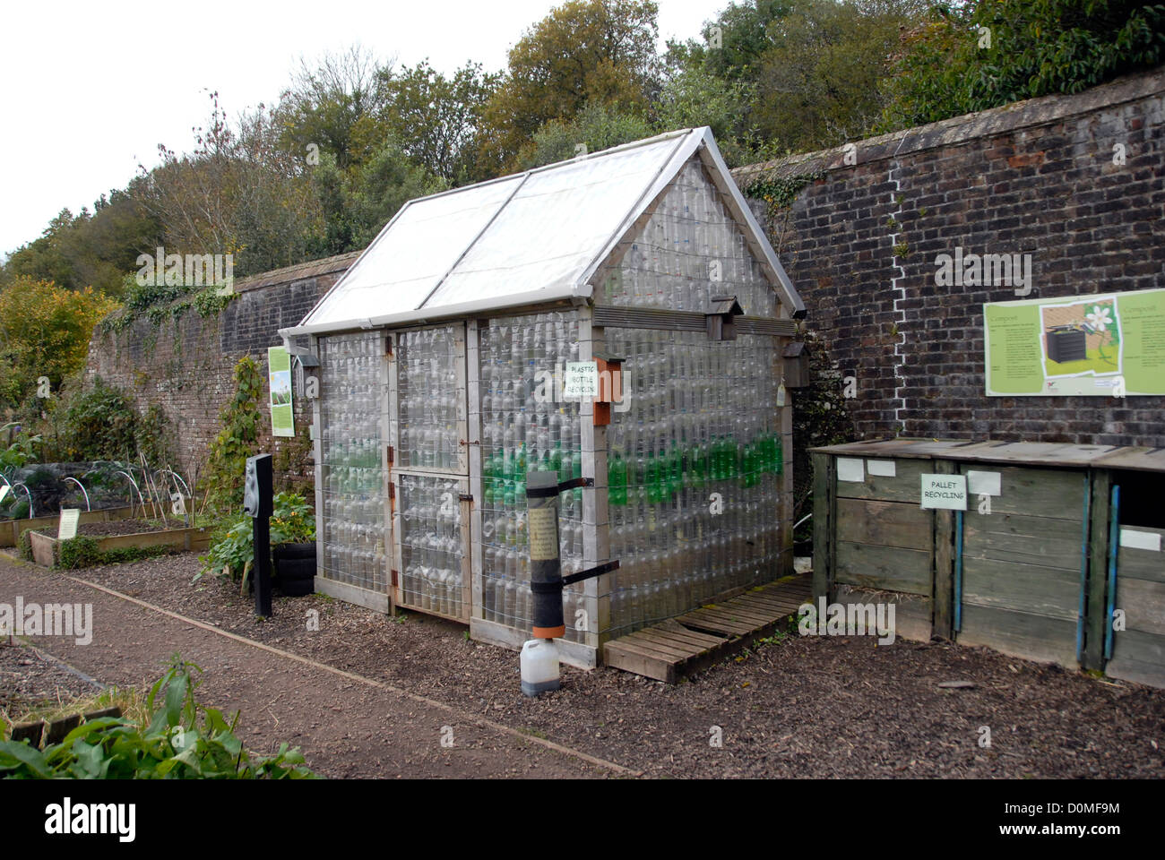 Norman Foster designed Glass house with huge single span National ...