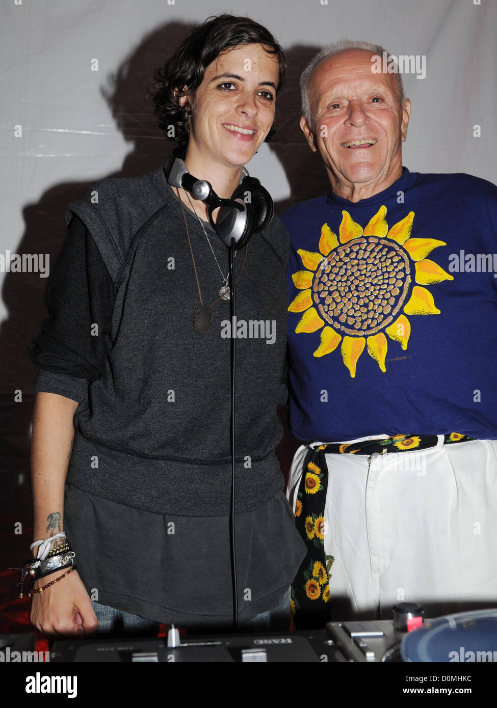 Samantha Ronson and Henry Buhl ACE's Brazilian Sunflowers Event, to ...