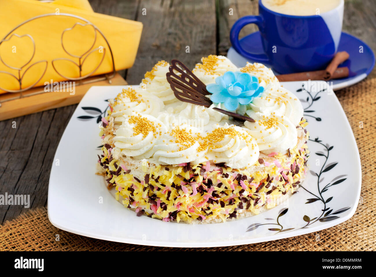 Festive coffee cake flowers hi-res stock photography and images - Alamy