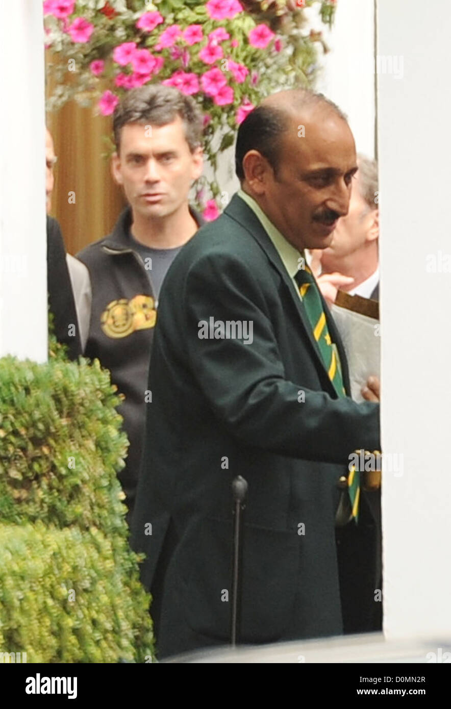 A member of the Pakistani Cricket team The Pakistani Cricket team ...