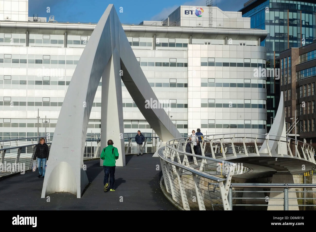 Tradeston Footbridge or known locally as Squiggly Bridge across River ...