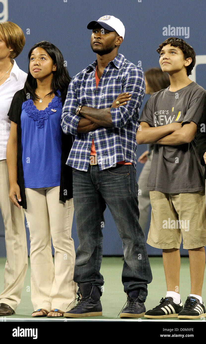 Usher Day 3 of the 2010 U.S. Open at the USTA Arthur Ashe Stadium in ...