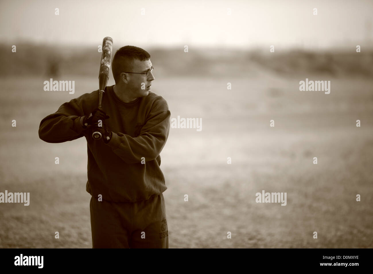 Military service members deployed hi-res stock photography and images ...