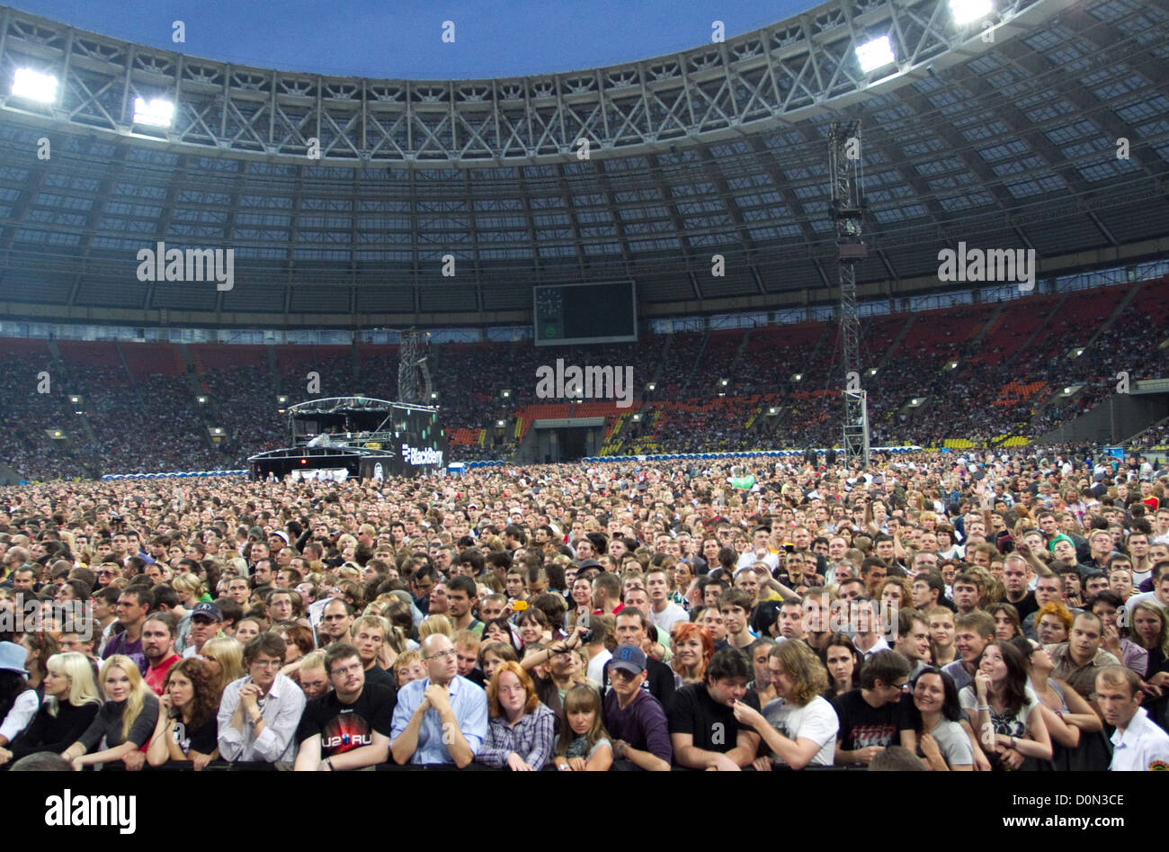 Crowds at Luzhniki Stadium U2 performing live in concert at Luzhniki ...